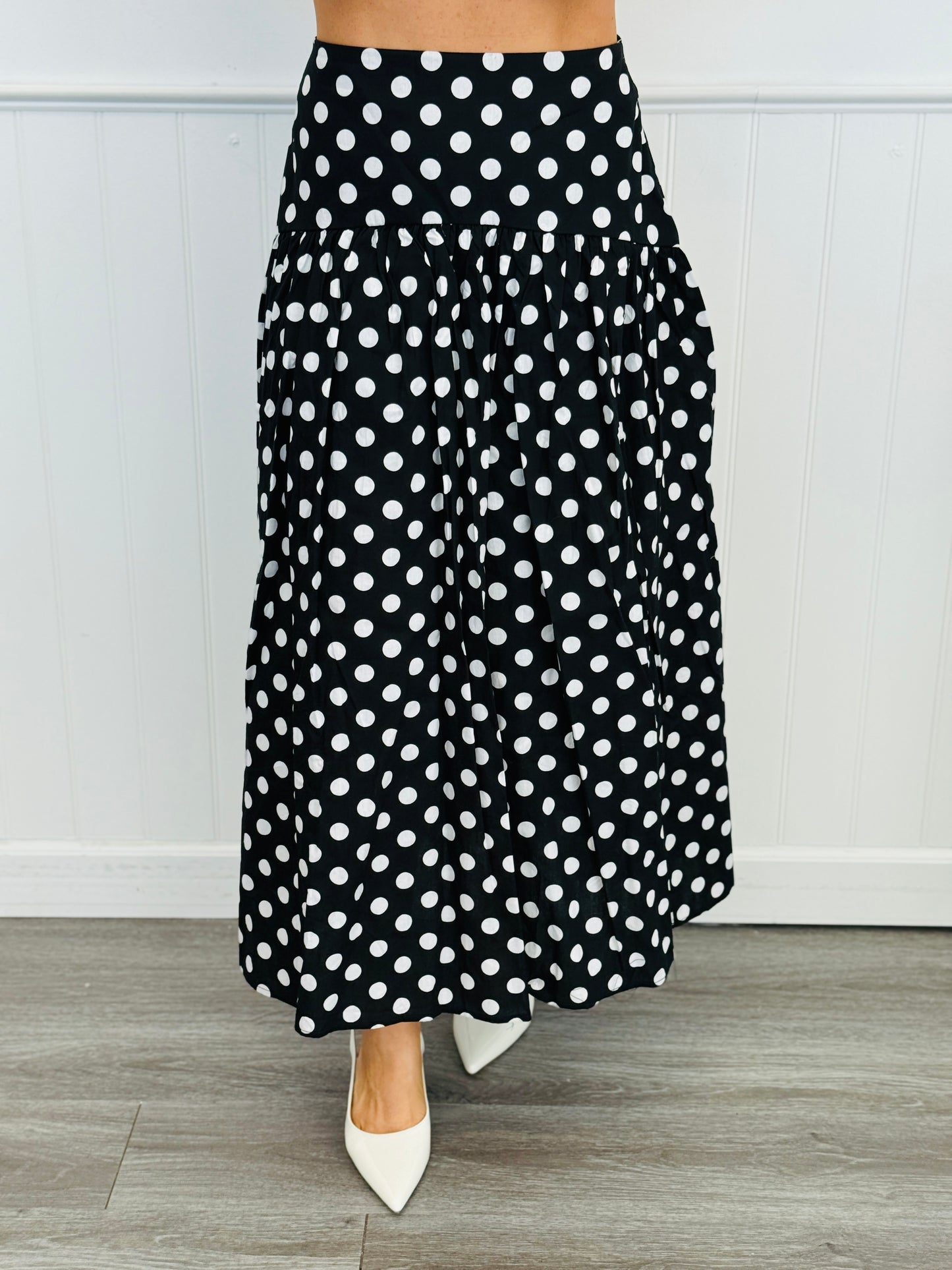 Black/Ivory Polka Dot Drop Waist Maxi Skirt (Reg.) – Walker Rose Boutique